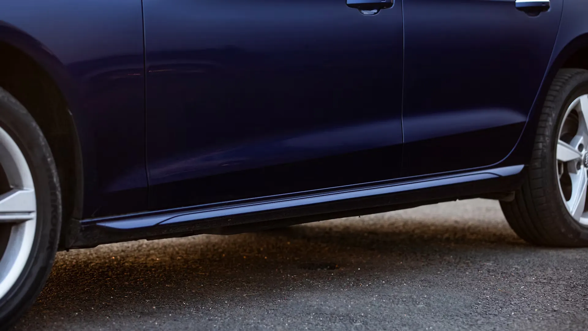 A4 Side Cladding Image, A4 Photos in India - CarWale