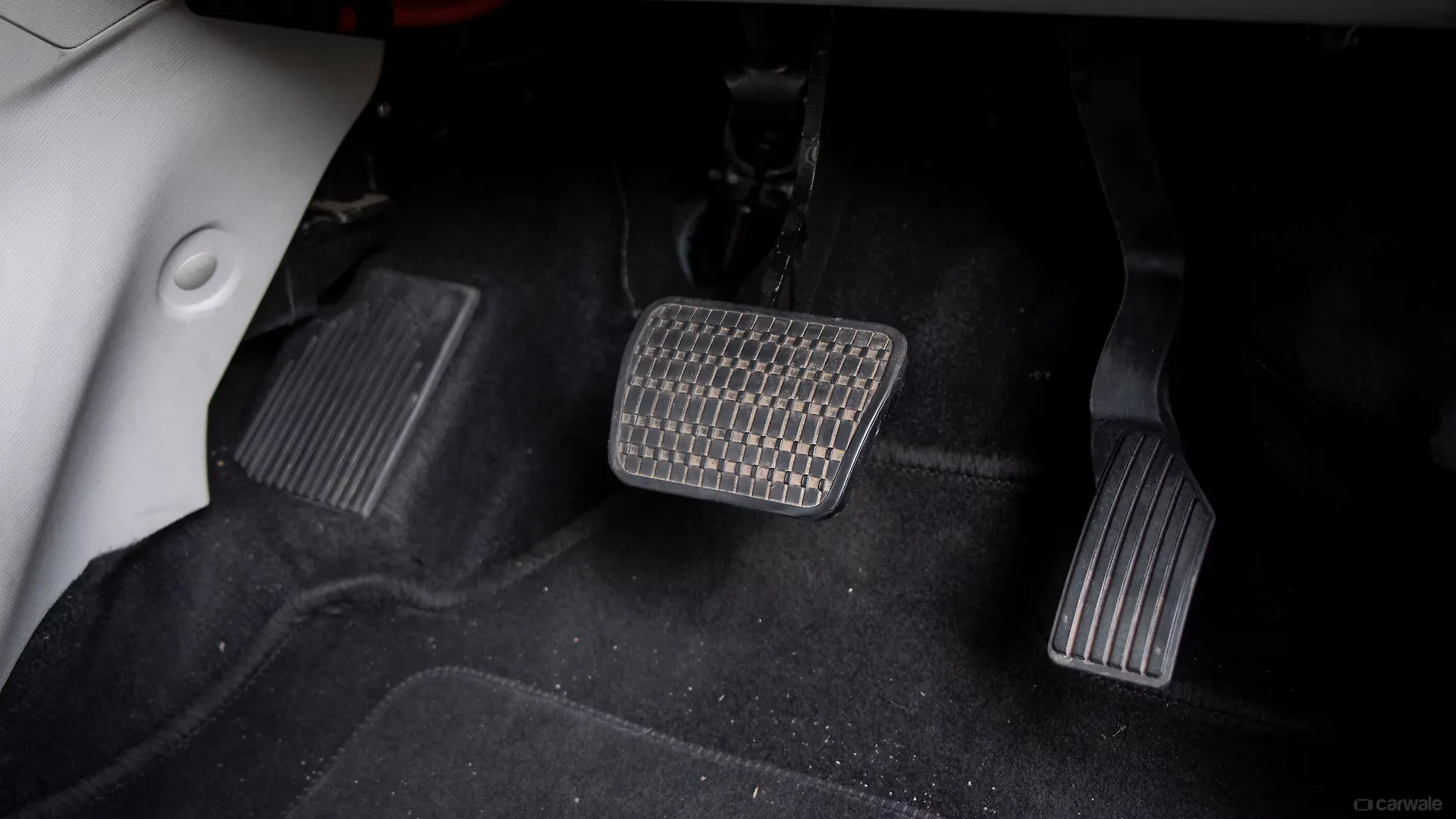 Nexon EV Pedals/Foot Controls Image, Nexon EV Photos in India - CarWale