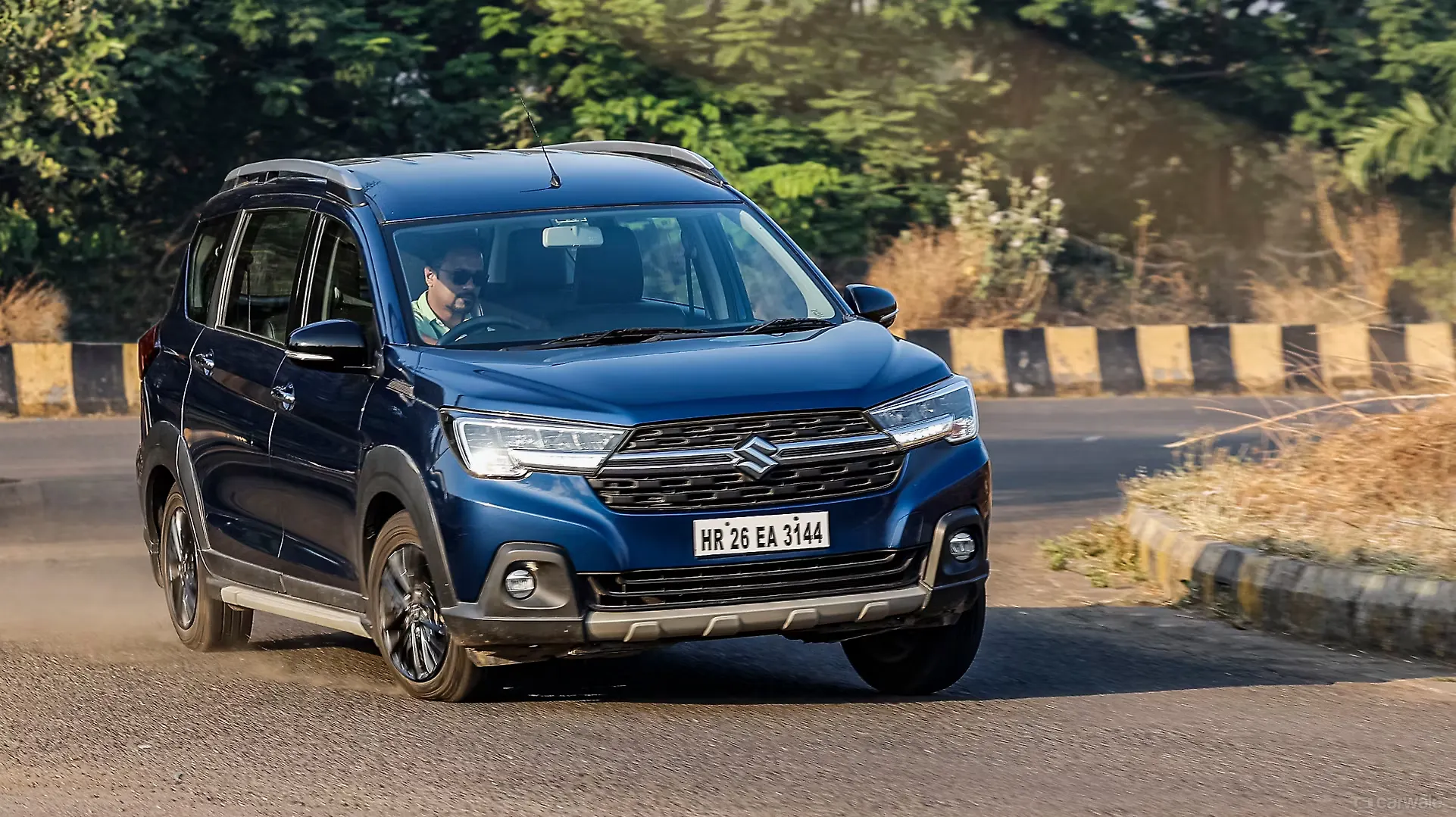 XL6 Left Front Three Quarter Image, XL6 Photos in India - CarWale