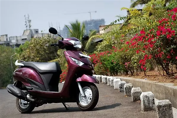 Road Test: Yamaha Alpha - BikeWale