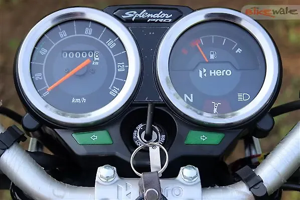 Hero Splendor Pro Classic Road Test Review - BikeWale
