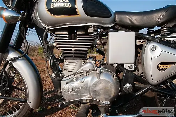 Royal Enfield Classic 500 - BikeWale