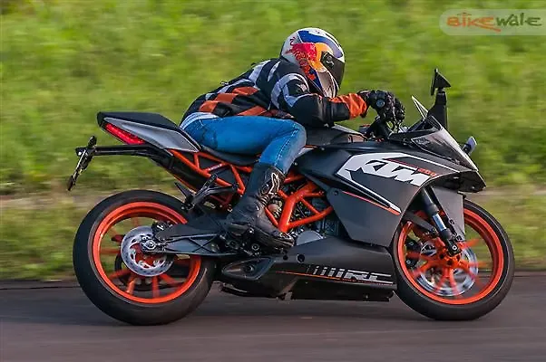 KTM RC 200 First Ride Review - BikeWale