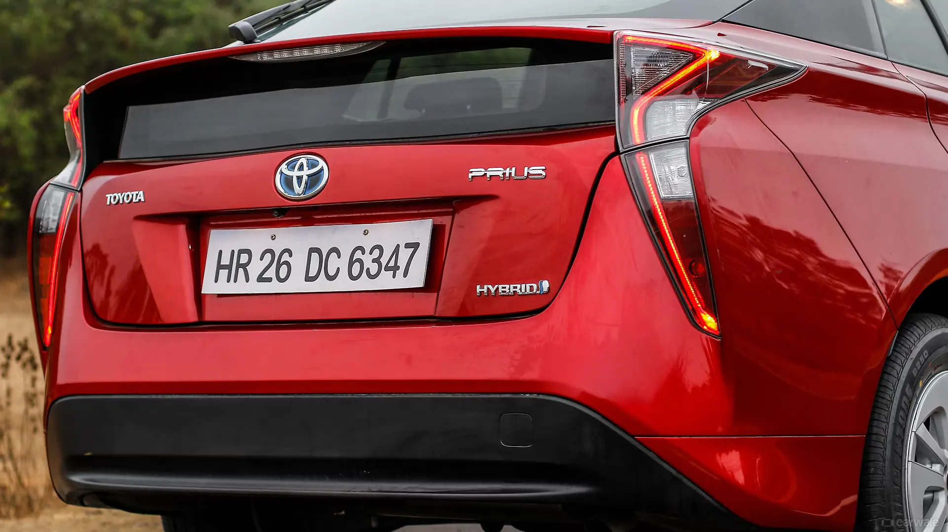 Toyota Prius Photo, Rear view Image - CarWale