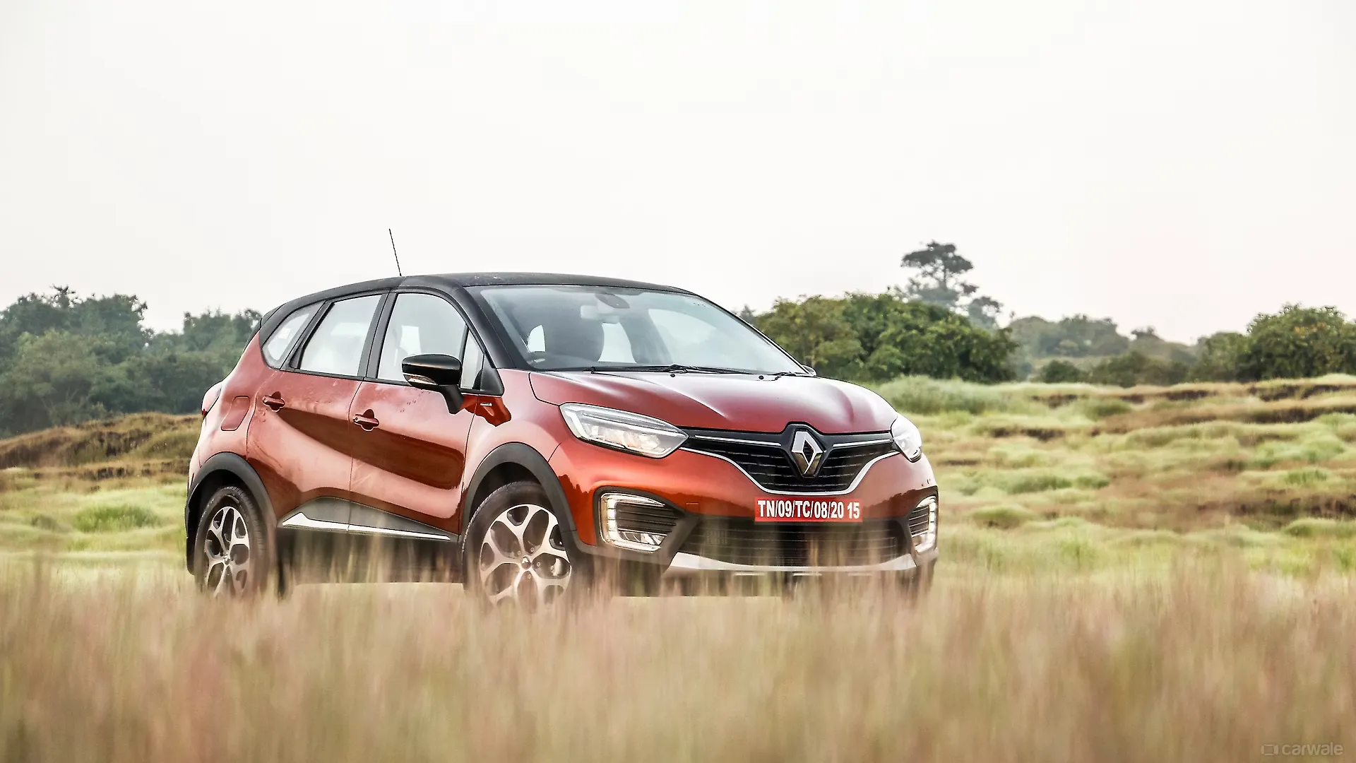 Renault Captur Photo, Exterior Image - CarWale