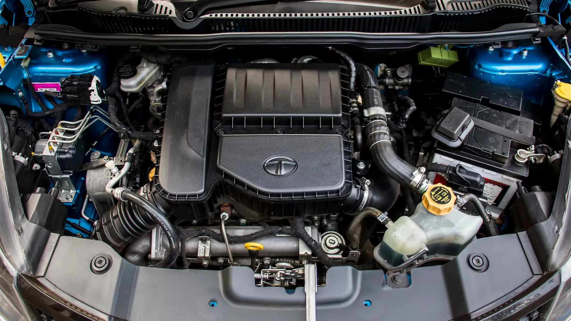 Tata Nexon Photo, Engine Bay Image - CarWale