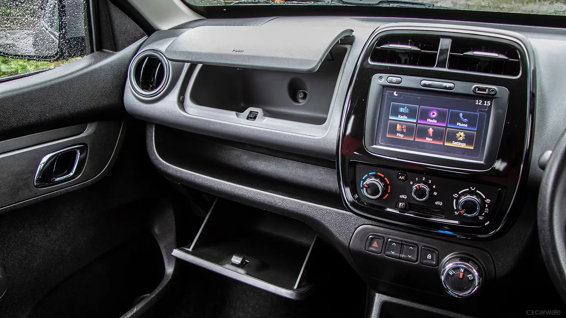 Renault Kwid Photo, Interior Image - CarWale