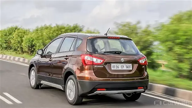 Maruti S-Cross variants explained - CarWale