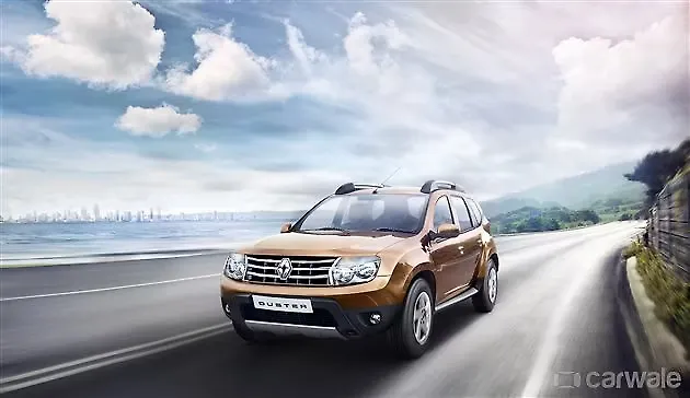 Renault Duster updated with new features; starts at Rs 8.30 lakh - CarWale