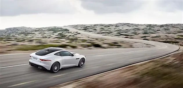 2013 LA Auto Show:Jaguar F-Type Coupe revealed - CarWale