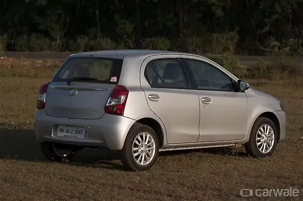 Toyota Etios Liva [2014-2016] Price, Images, Colors & Reviews - CarWale