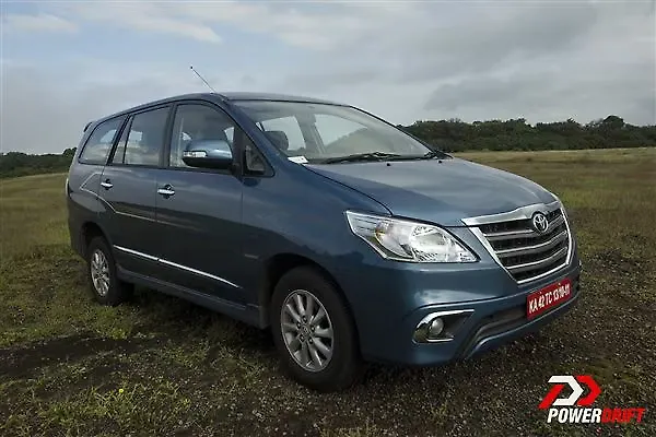 Toyota Innova Facelift - CarWale