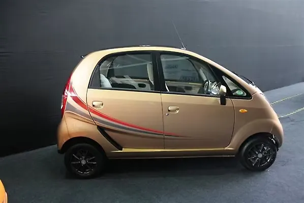 Tata announces four body kits for the Nano - CarWale