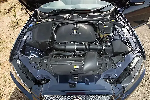 Jaguar XF 2.0 Petrol - CarWale