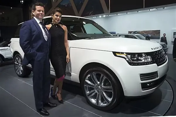 Land Rover Range Rover Long Wheelbase launched in India starting at Rs ...