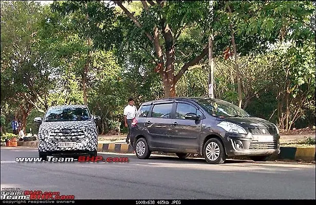 2016 Toyota Innova spotted testing in Bangalore - CarWale
