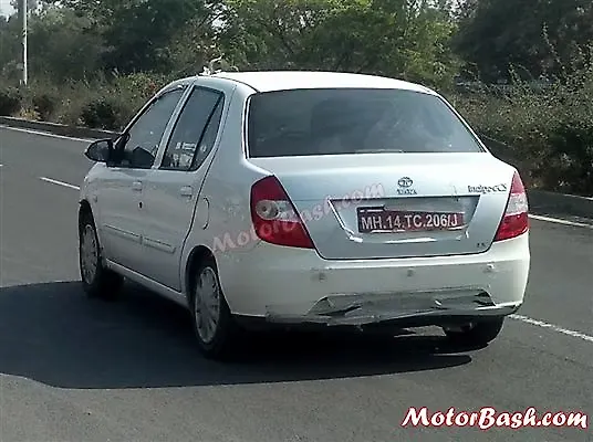 Facelifted Tata Indigo eCS spied - CarWale