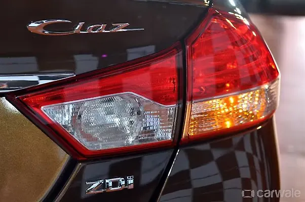 Maruti Ciaz picture gallery - CarWale