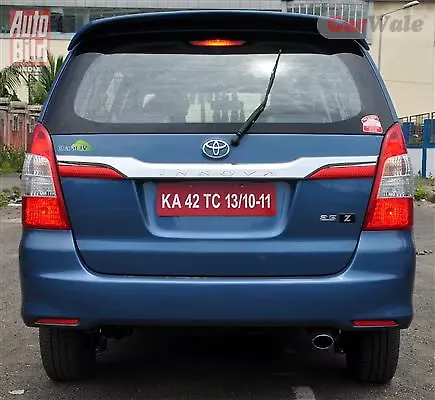 Toyota Innova facelift Z variant launched for Rs 15.07 lakh - CarWale