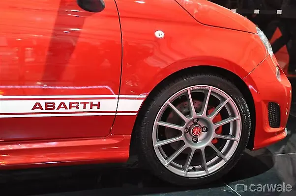 Fiat starts teasing the Abarth 500 - CarWale