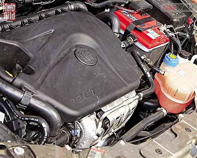 Fiat Linea T-Jet vs Honda City V - CarWale