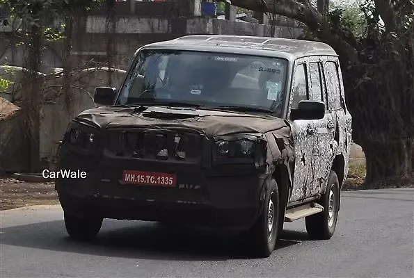 Exclusive pictures: Mahindra’s new Scorpio spotted testing - CarWale