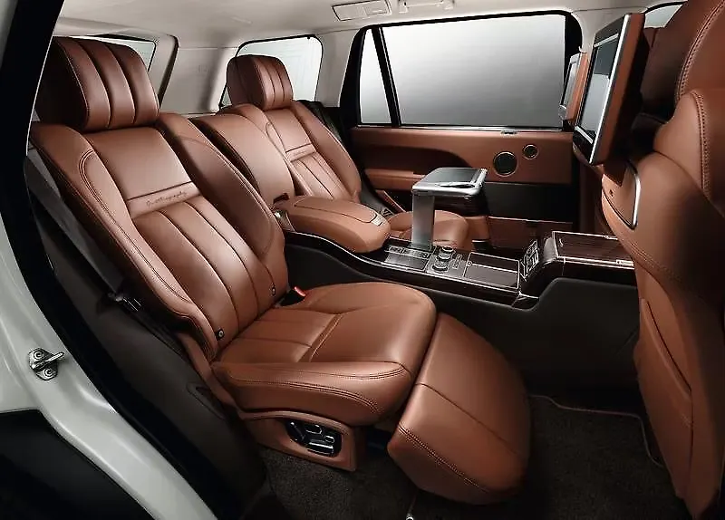 Range Rover Autobiography Interior