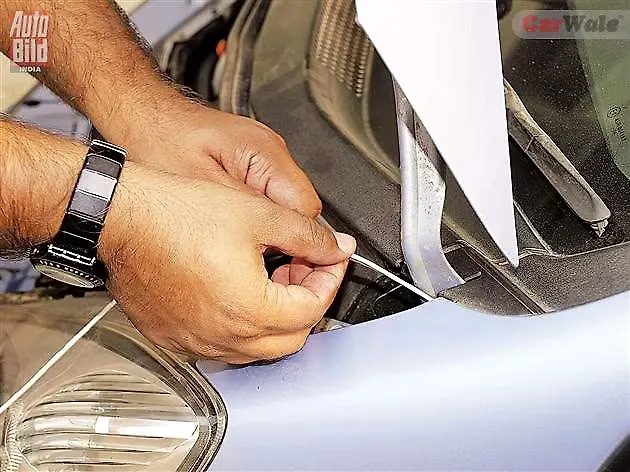 How to Install GPS Car Tracking System - CarWale