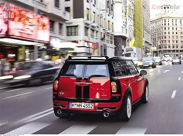 Tips on Driving in a Foreign Country - CarWale