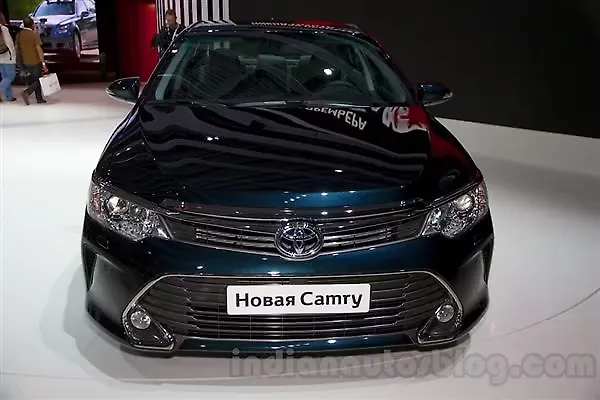 Toyota Camry facelift goes on sale in Russia - CarWale