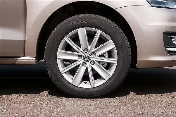 2015 Volkswagen Vento - CarWale