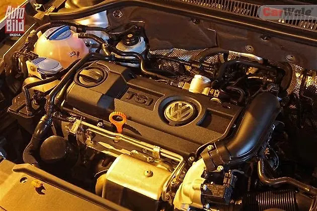 Volkswagen Jetta [2013-2015] Price, Images, Colors & Reviews - CarWale