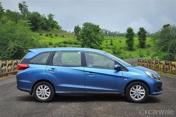 Honda Mobilio - CarWale
