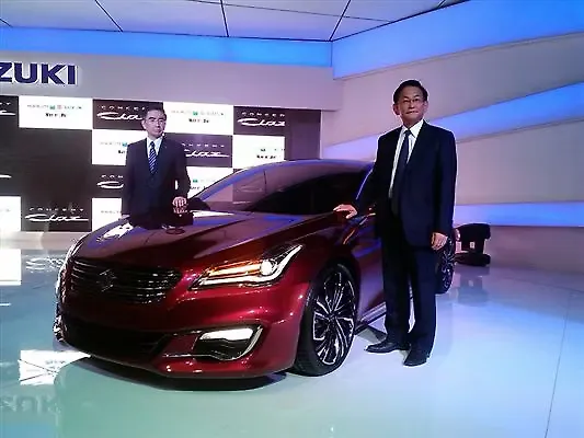 2014 Auto Expo : Maruti unveils the Ciaz concept sedan - CarWale