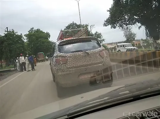 Mahindra S101 spotted in production guise near Nashik - CarWale