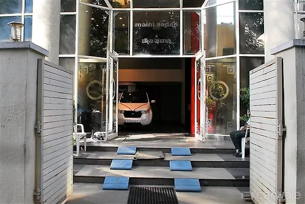 Electric REVA-lations with Chetan Maini - CarWale