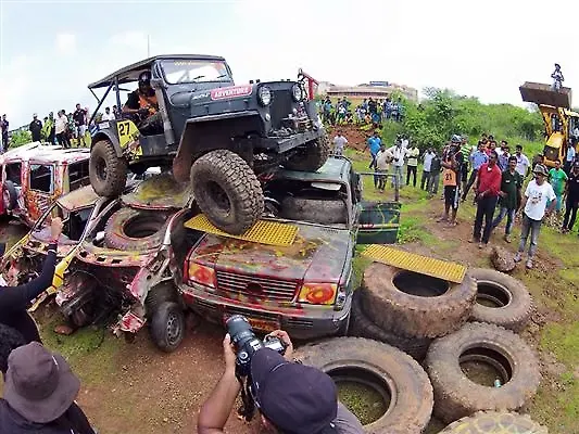 Mahindra off-road challenge day-2: B.O.D.A takes victory - CarWale
