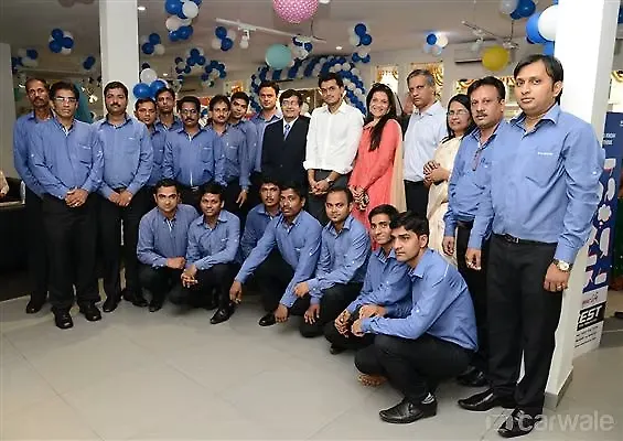 Tata Motors inaugurates a new dealership in Mumbai - CarWale