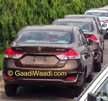 Maruti Ciaz spotted completely undisguised in the company’s factory ...