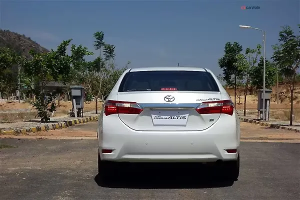 2014 Toyota Corolla Altis - CarWale