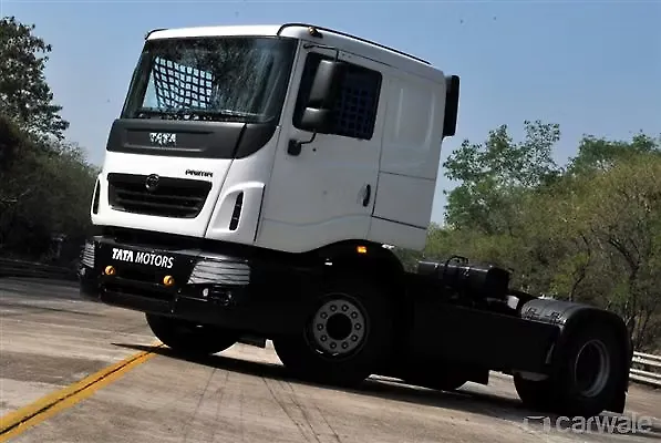 Taming the truck-osaurus! - CarWale