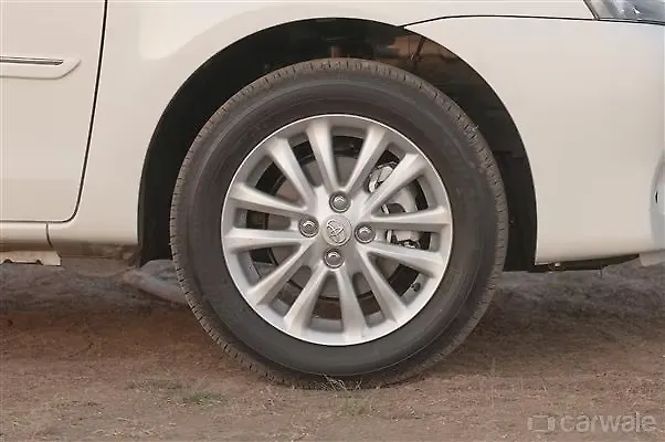 Toyota Etios facelift - CarWale
