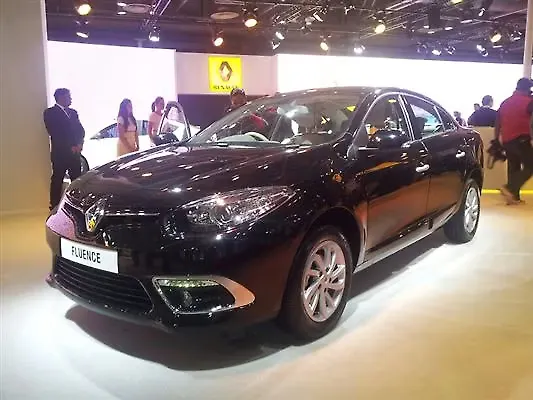 2014 Auto Expo : Renault launches Fluence facelift at Rs 14.22 lakh ...