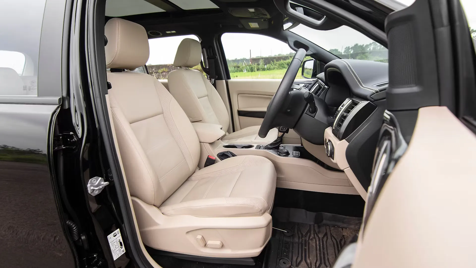 Ford Endeavour Interior