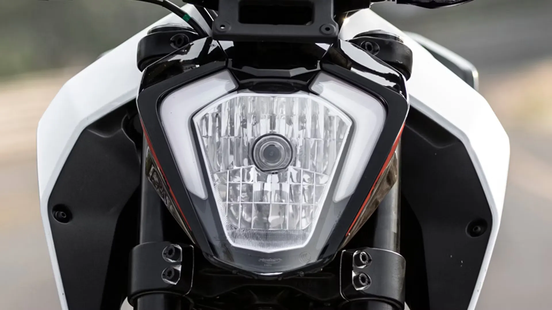 Duke Bike White Colour