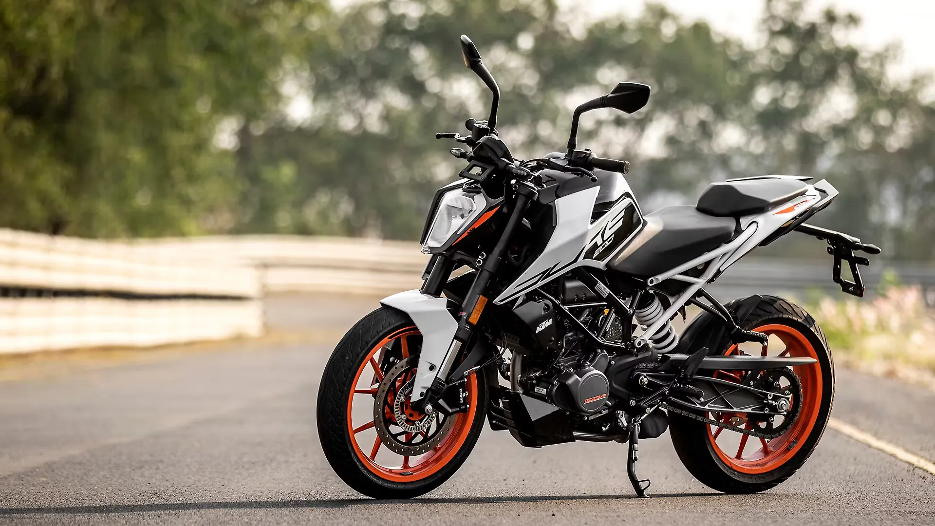 Duke Bike White Colour