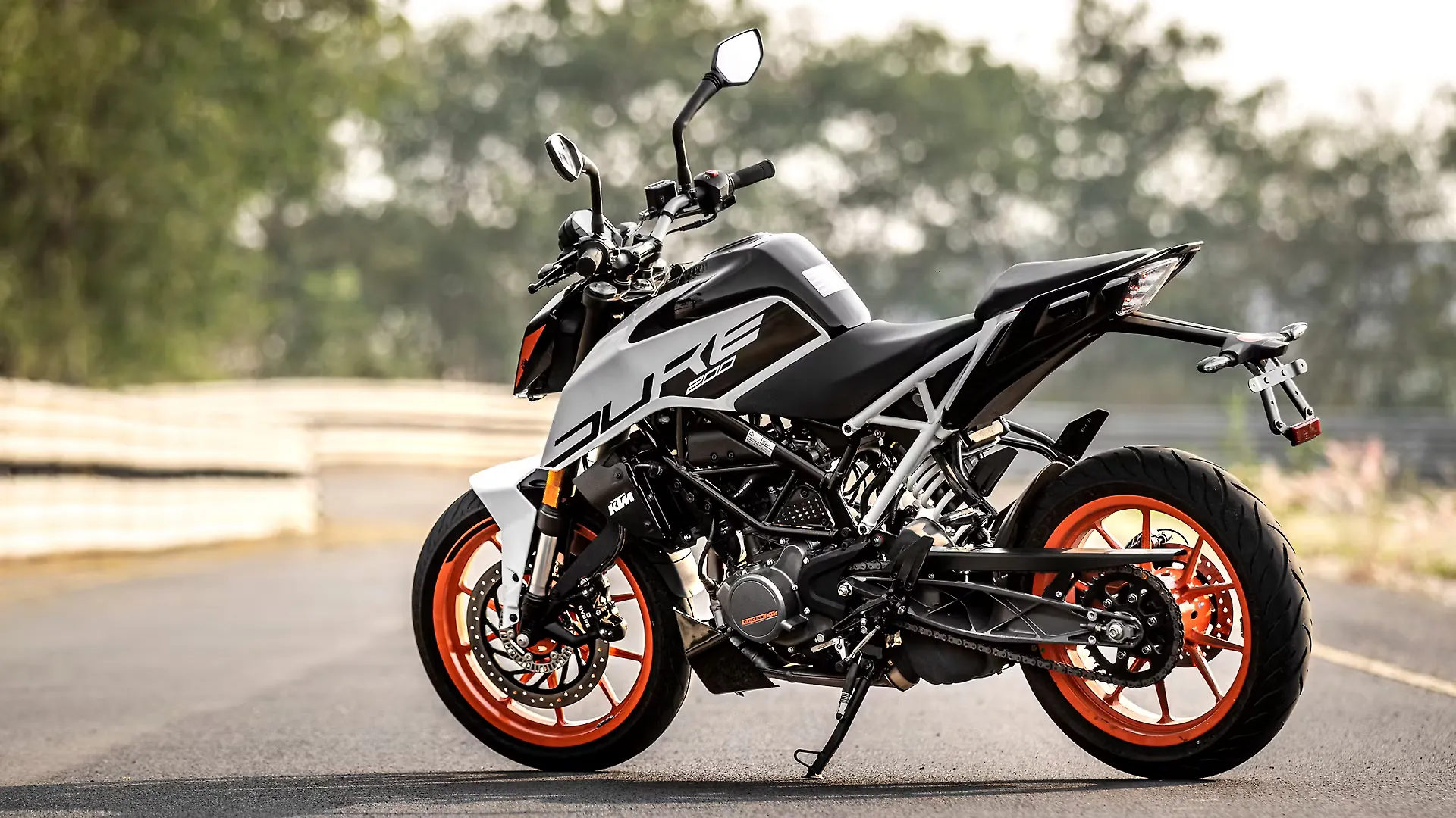 Duke Bike White Colour