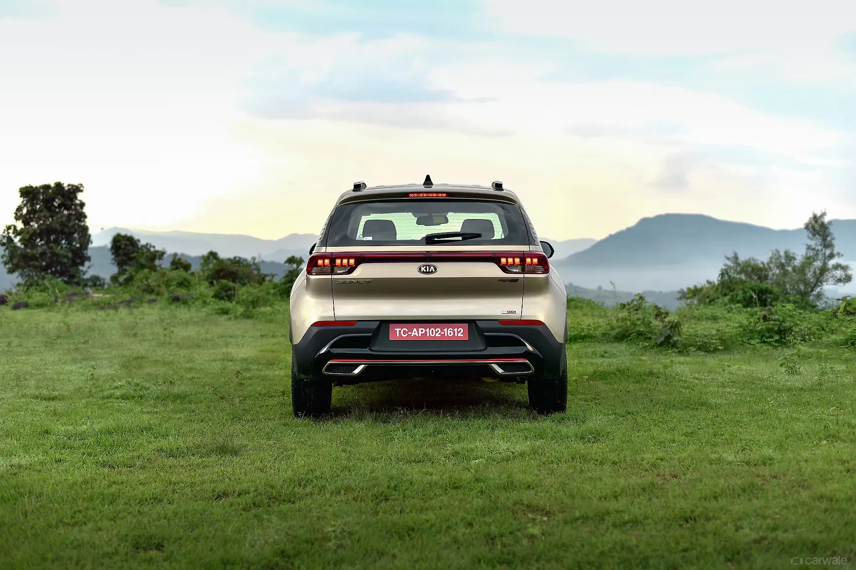 Kia Sonet Photo, kia sonet rear view16 Image - CarWale