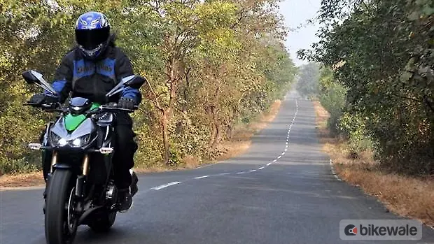 Kawasaki Z1000 Action Image – BikeWale
