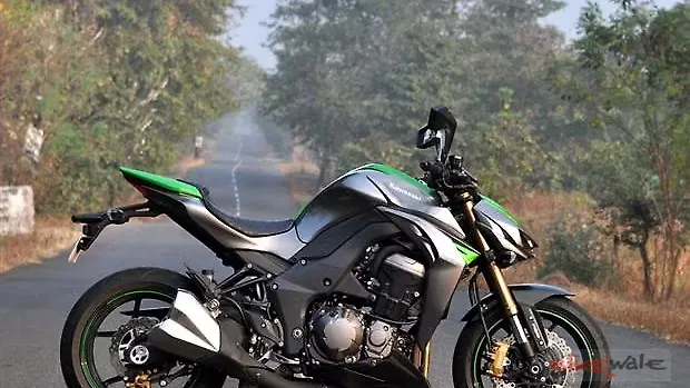 Kawasaki Z1000 Side Image – BikeWale